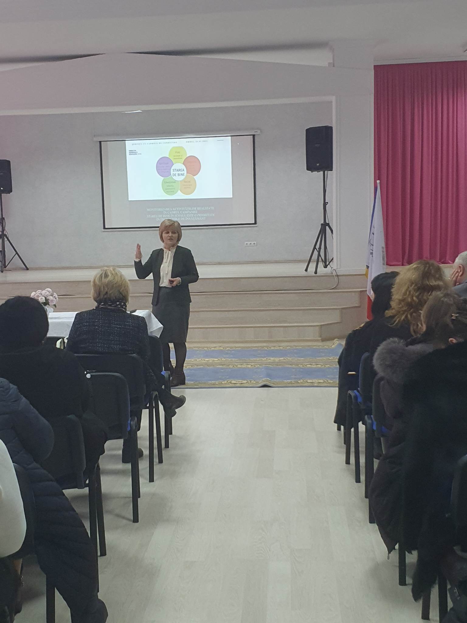 Ședința cu directorii din instituțiile de învățământ primar și secundar ...